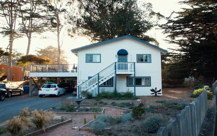 Boathouse On The Bay - Bodega Bay, CA