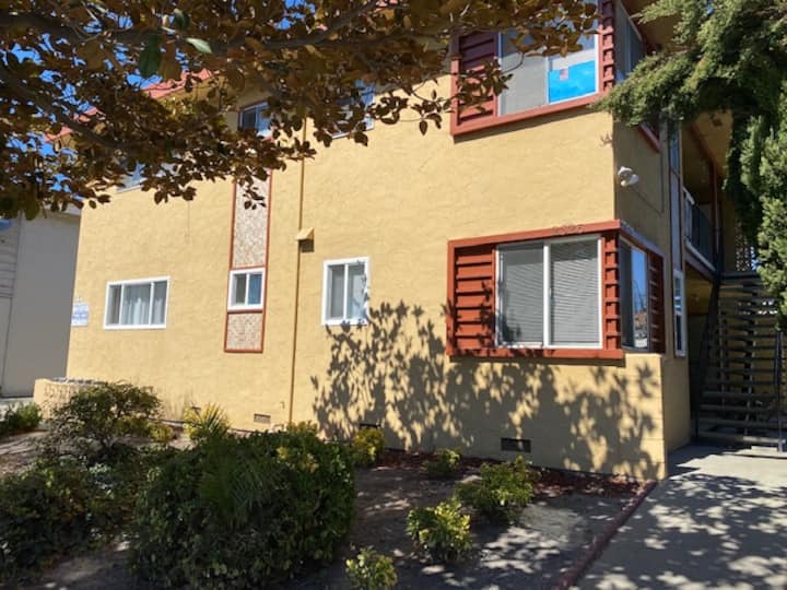 Santa Clara Prime 2br 1ba W/ 1parking & Laundry U1 - San Jose, CA