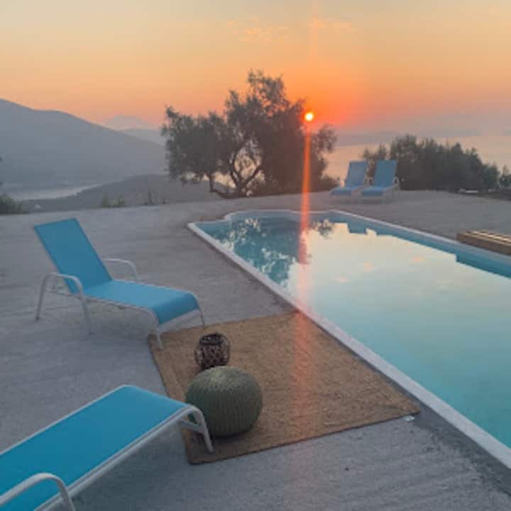 Luxury Villas With Private Swimming Pools - 레프카다