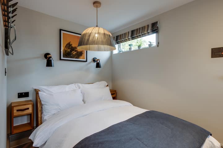 The Promenade Cheltenham Luxury Apartment Number 4 - 첼트넘