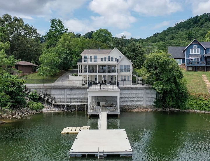 "The View" On Cherokee Lake W/smoky Mountain Views - Jefferson City, TN