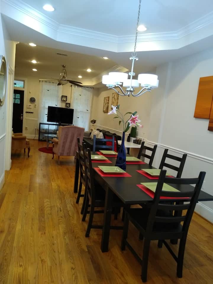 Great 3bd Townhouse With 3 Decks H Street Corridor - Washington, D.C.