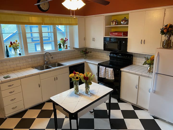 Nostalgic Charm In A Great Location - Rochester, NY