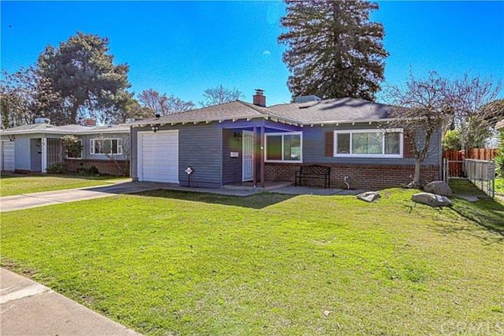 Quaint Studio W Priv Entrance, Kitchen, Bathroom. - Merced