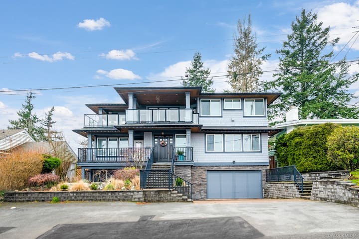 2 Bedroom With 1 Sofa Bed Indoor Fireplace - Langley