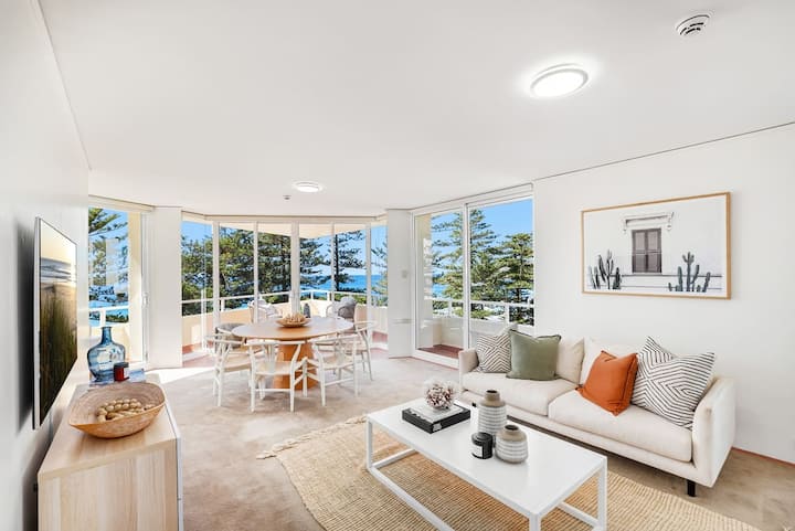 Manly Beachfront Apartment - Manly