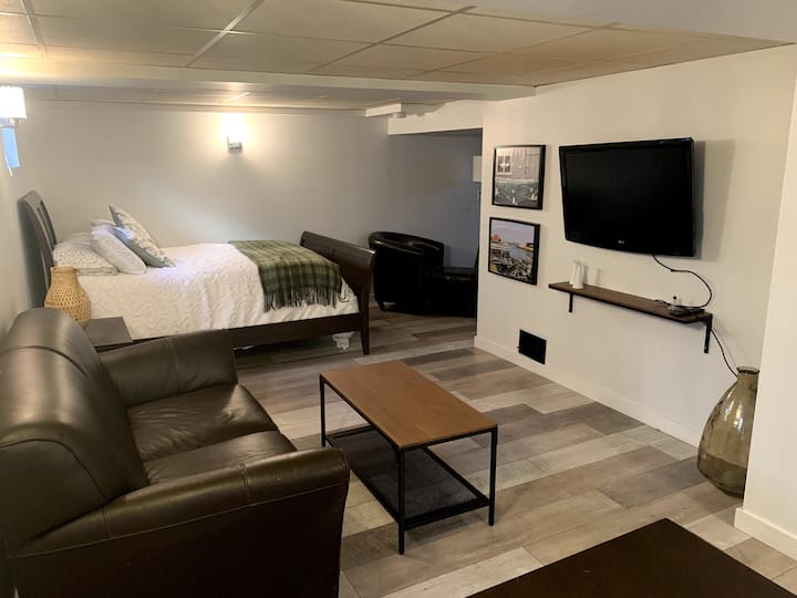 Well-styled Studio In Halifax’s West End - Halifax