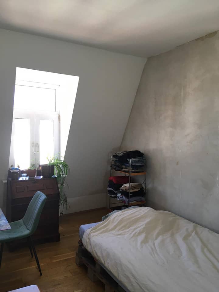 Gemütliches Zimmer In Bockenheim - Frankfurt Sur Le Main