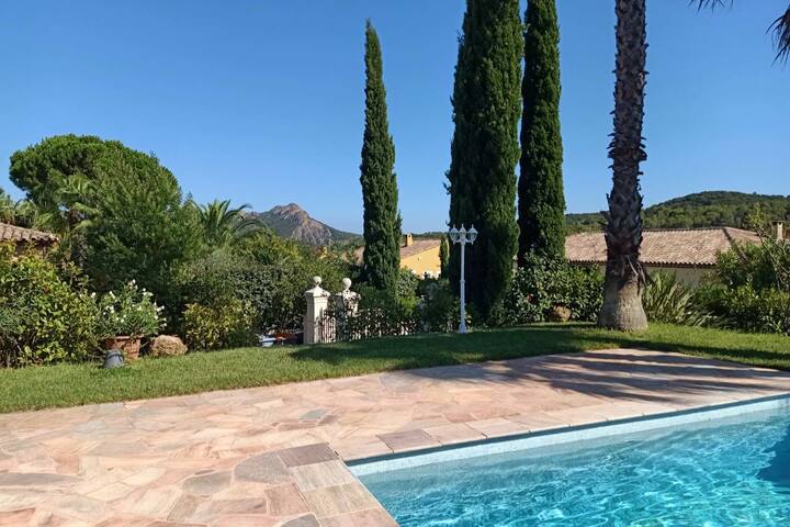 Deux Pièces Indépendante  Au Cœur De L'esterel - Var