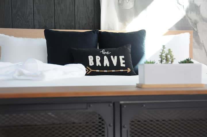 B1 Boutique Inn Ground Floor Vaulted Ceiling Patio - St. George, USA