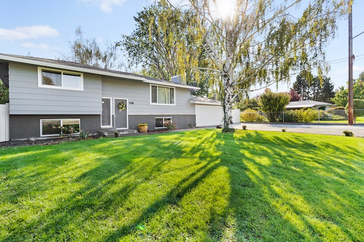 Spacious/modern Home/kingsize Bed Near Waterfront. - Pasco, WA