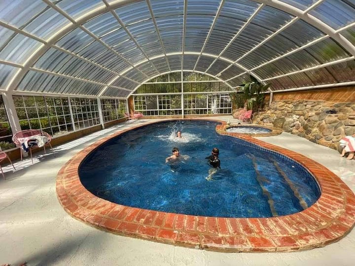 Swim, Ride, Relax, Repeat, Pool & Mountain Views - Victoria