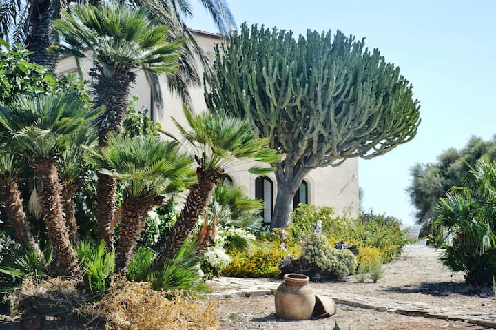 Historic Villa With Private Access To The Beach - Italien