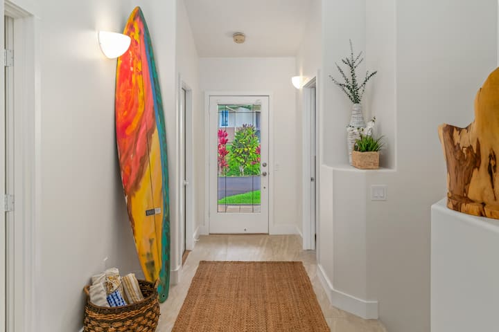 Contemporary Luxury Condo - Kauai, HI