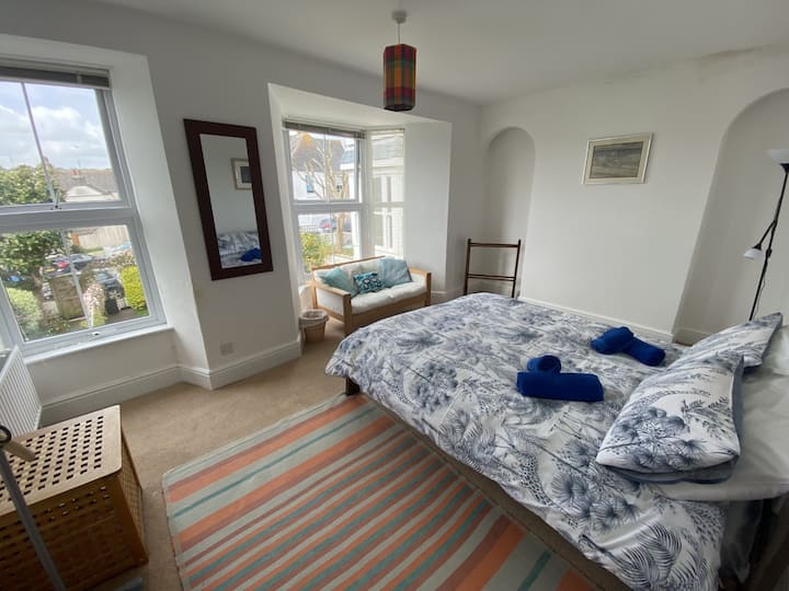 Spacious Seaside Cottage In Superb Prime Location - Newlyn