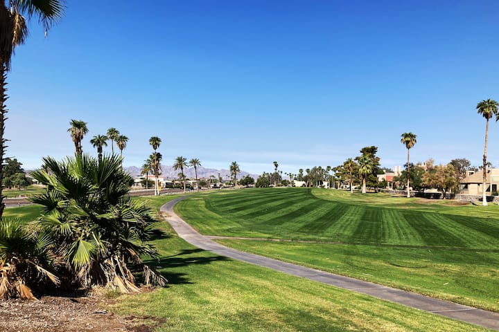 Private/lovely 2 Bedroom Condo On The Golf Course - Lake Havasu City, AZ