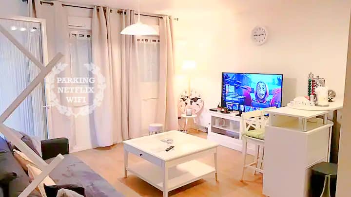1 Appart 2 Pièces Neuf Proche Gare+parking+netflix - ibis Styles Evry Cathédrale