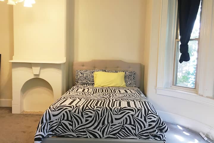 People's Place 2- Convention Center - Washington, D.C.