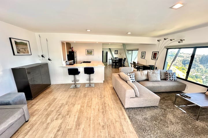 Sky House Hollywood Hills West - Hollywood, CA