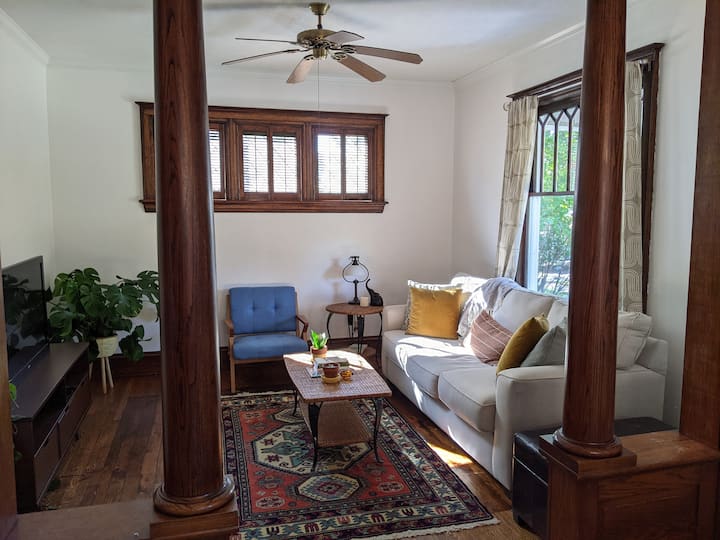 Entire Historic Downtown Home, Close To Notre Dame - South Bend, IN