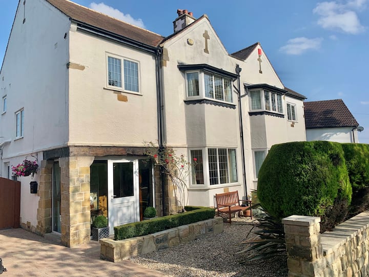 Luxury Cosy Cottage - In The Golden Triangle Leeds - Wetherby