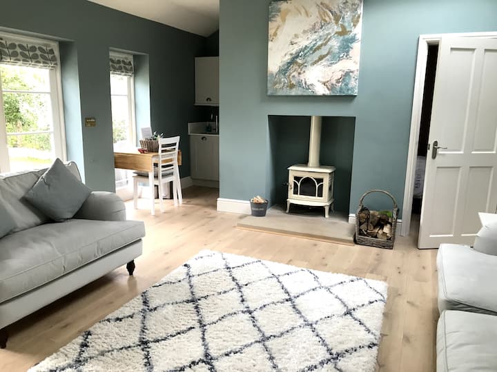 Applegarth Luxury Suite With Log Burner & Patio - コルウィン・ベイ