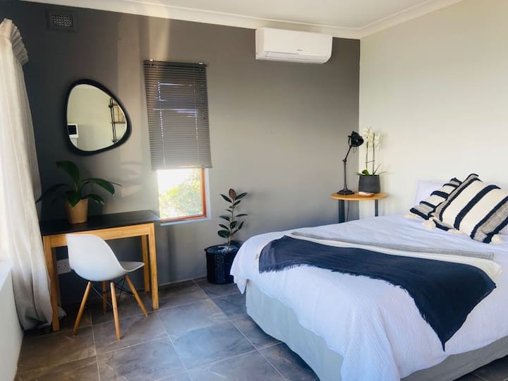 Ocean Breeze Apartment In Umdloti - eMdloti