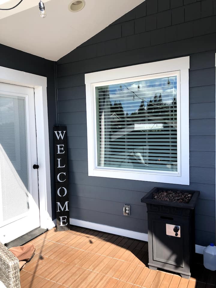 Luxurious 1 Bdrm Unit W/stunning Rooftop Deck - Puyallup, WA