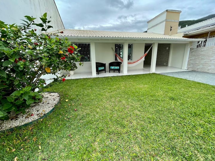 Casa A 35 Metros Da Praia. - Palhoça