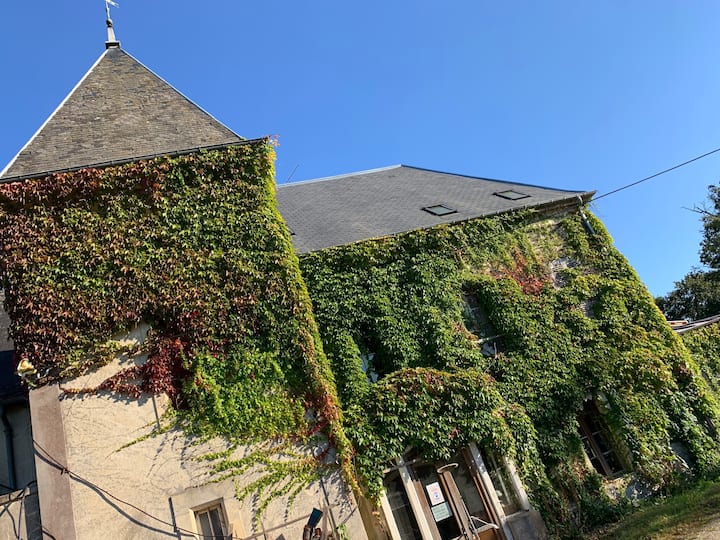 Appartement  60 M² Dans Un Manoir Du 16ème Siècle - Saint-Thurial