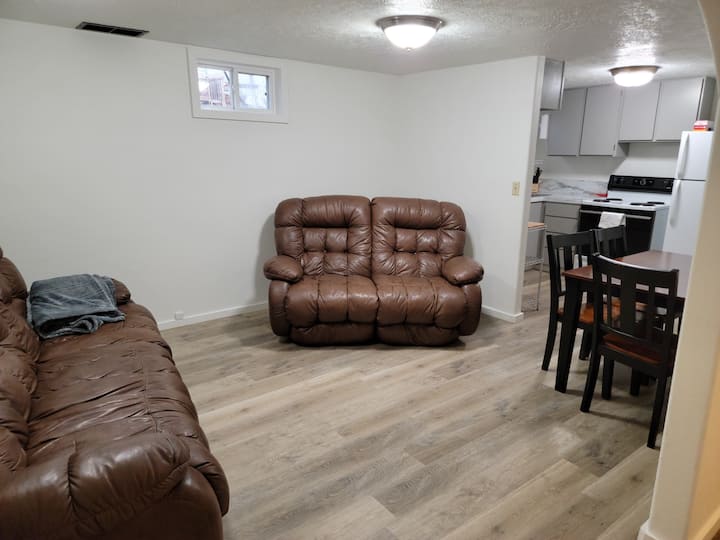 Meadowbrook Basement Retreat - Shoshone-Bannock Casino Hotel