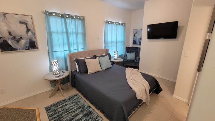 Downtown Seaside Suite Laundry Parking Ev Charging - Twin Falls, ID