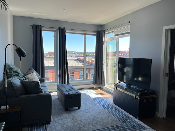 Top Floor, Corner Condo (Dog Friendly)in Dtwn - Victoria