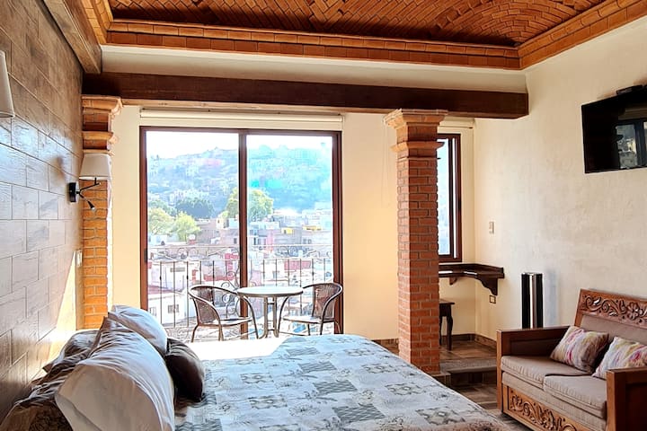 Private Deluxe Room In Downtown. Adults Only - Guanajuato