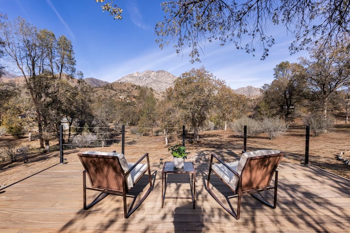 Spacious Mountain Chalet With Breathtaking Views - Wofford Heights