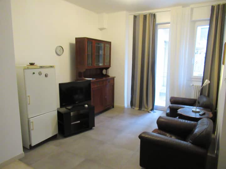 La Vita Comoda
Liveroom - Bologna