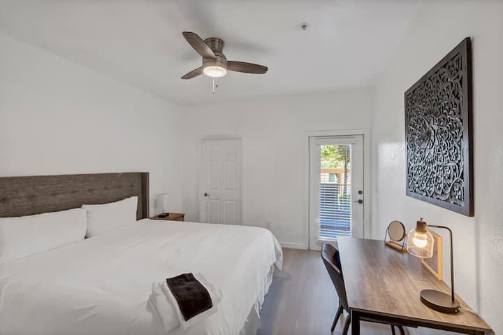 Superhost 5 Star Service 2 Bedroom 2 Bathroom U030 - Las Vegas, NV