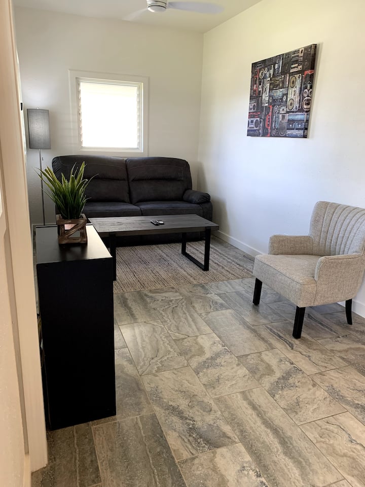 Apt L- 2 Bedroom Apartment, Downtown Hilo - Hilo, HI