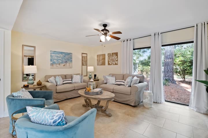 Spacious 3 Bedroom Walk To Folley Field Beach ! - Florida