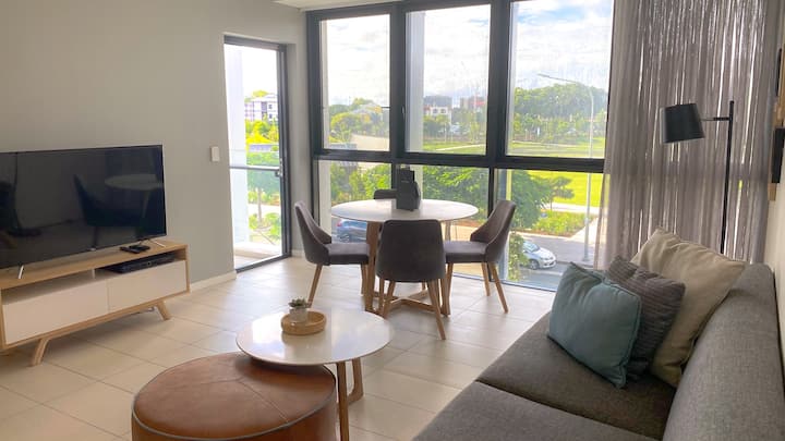 Walk Up 1 Bedroom Apartment - Alcyone Hotel - Brisbane