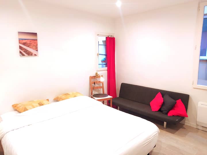First Floor Place In Old Town-2p (+1p) - Nizza