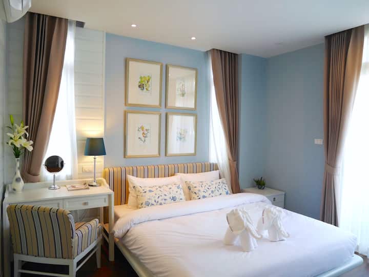 Charming, Cheerful And Chic In Old Chiangmai - Chiang Mai