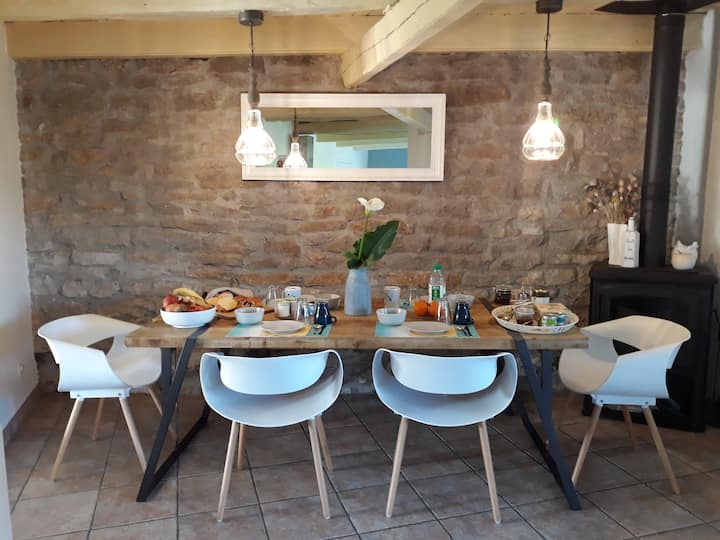 Chambres Mansardées Petit Déjeuner Les Métras - Ain