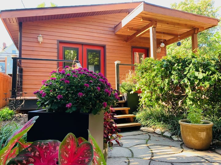 Urban Tiny House In Historic Shaw - St. Louis, MO