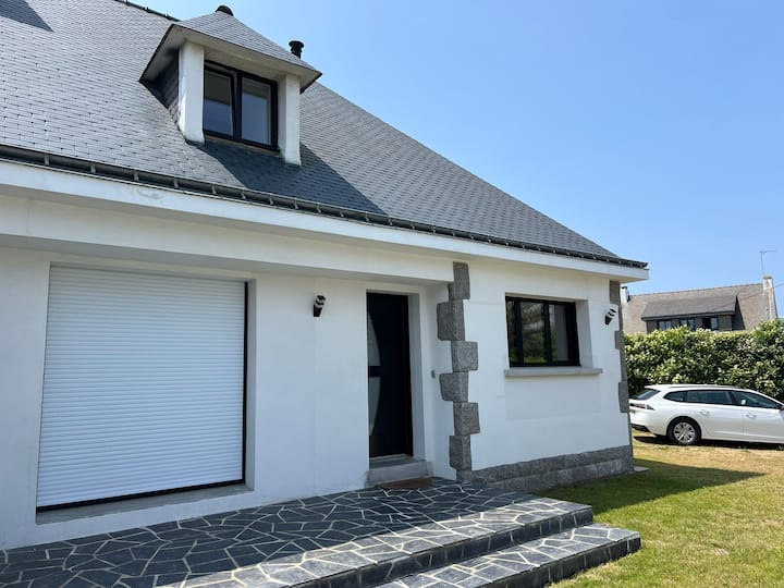 Maison Quiberonnaise Centre Ville, Rénovée à Neuf - Quiberon