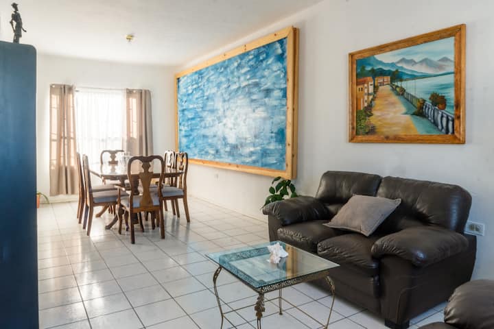 Amplia Y Comoda Residencia Completa - Chihuahua