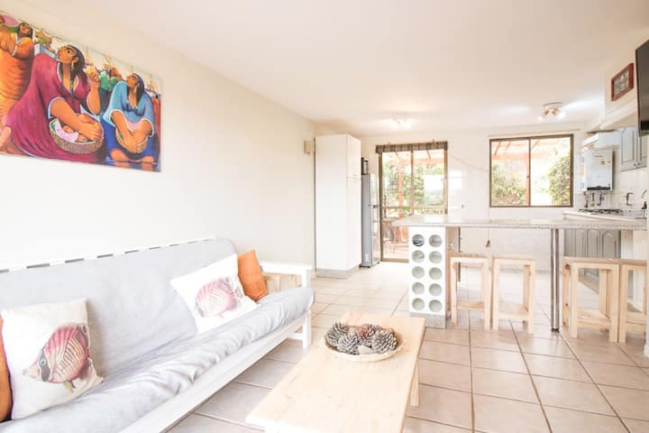 Casa En Condominio Con Piscina. - Algarrobo
