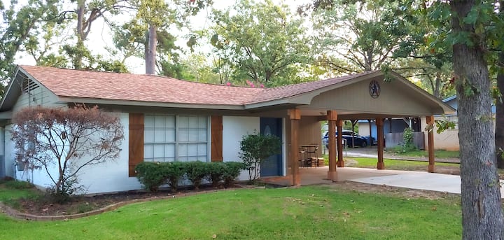 Heart Of Longview Cozy Home -Quiet-near Hospitals - Longview, TX
