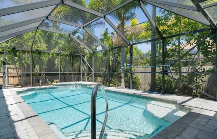 Private Pool Home Close To Beach & Bike Path - Venice, FL