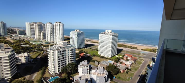Wind Tower - Premium, Moderno, Metros De La Brava - Uruguay